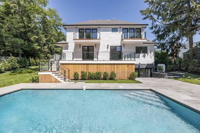 5 Kings Lane, Southampton, NY 11968 (Sold MyStateMLS Listing #11087407)